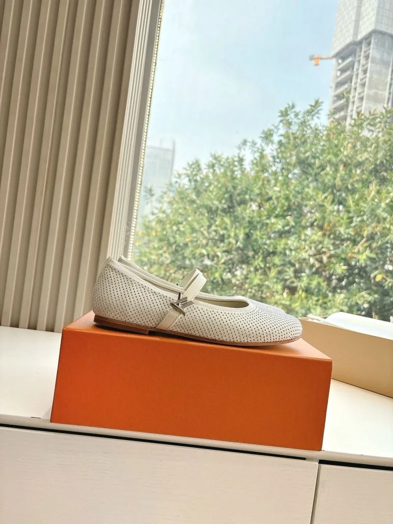 Official Louis Vuitton Slippers