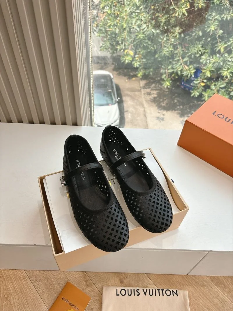 Louis Vuitton Slippers