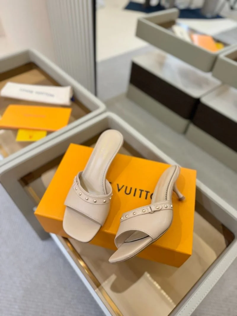 Inexpensive Louis Vuitton Slippers
