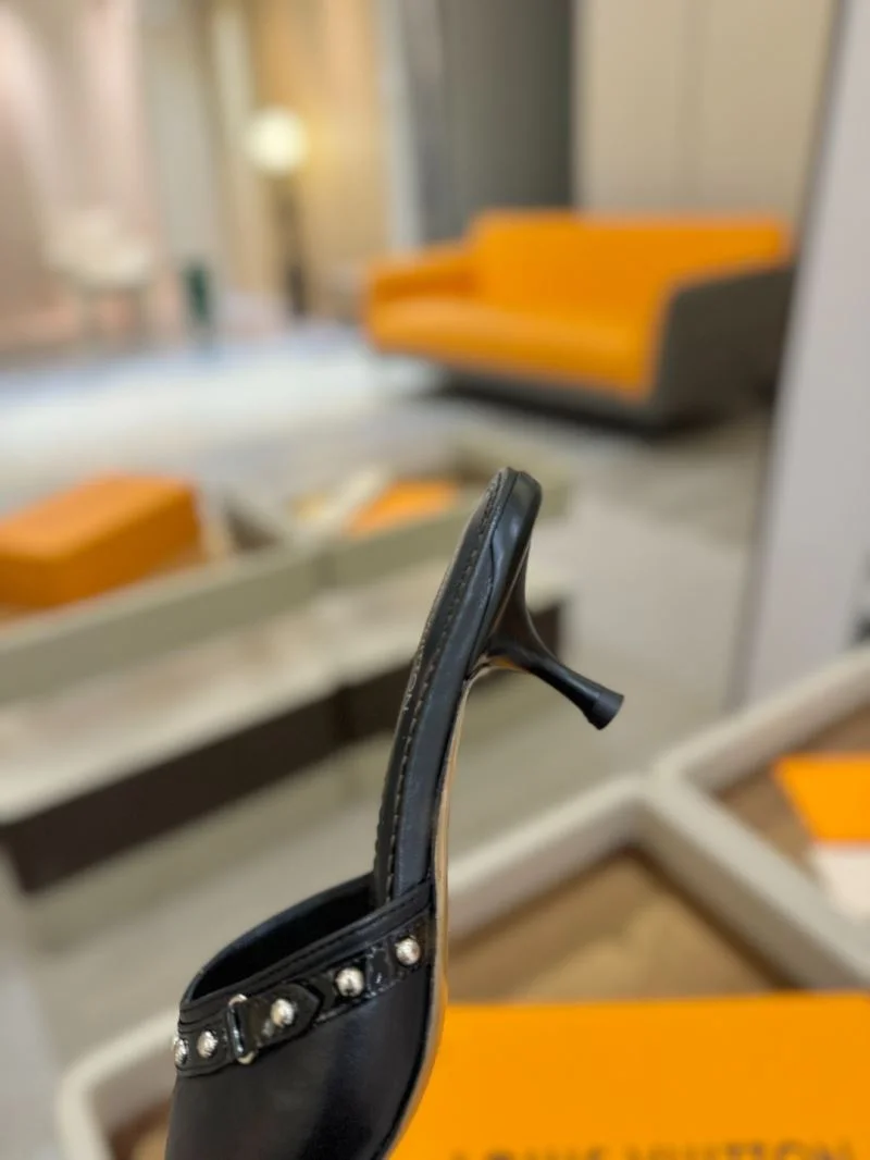Cut-rate Louis Vuitton Slippers