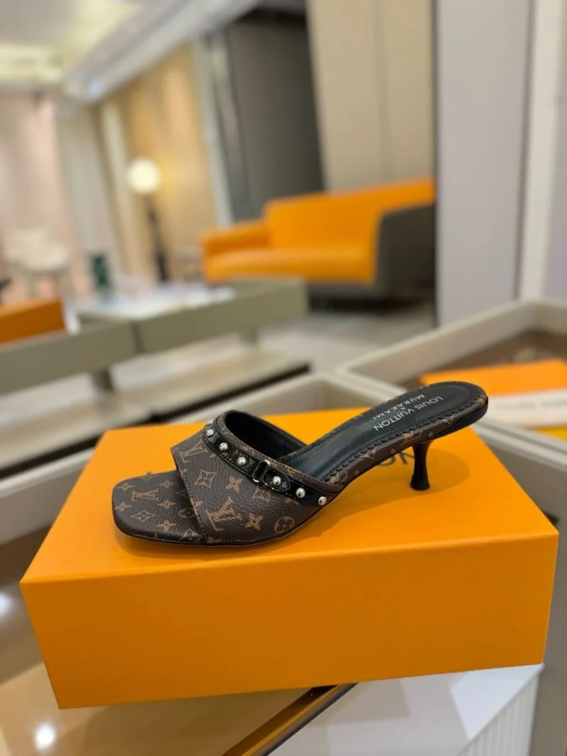 Louis Vuitton Slippers