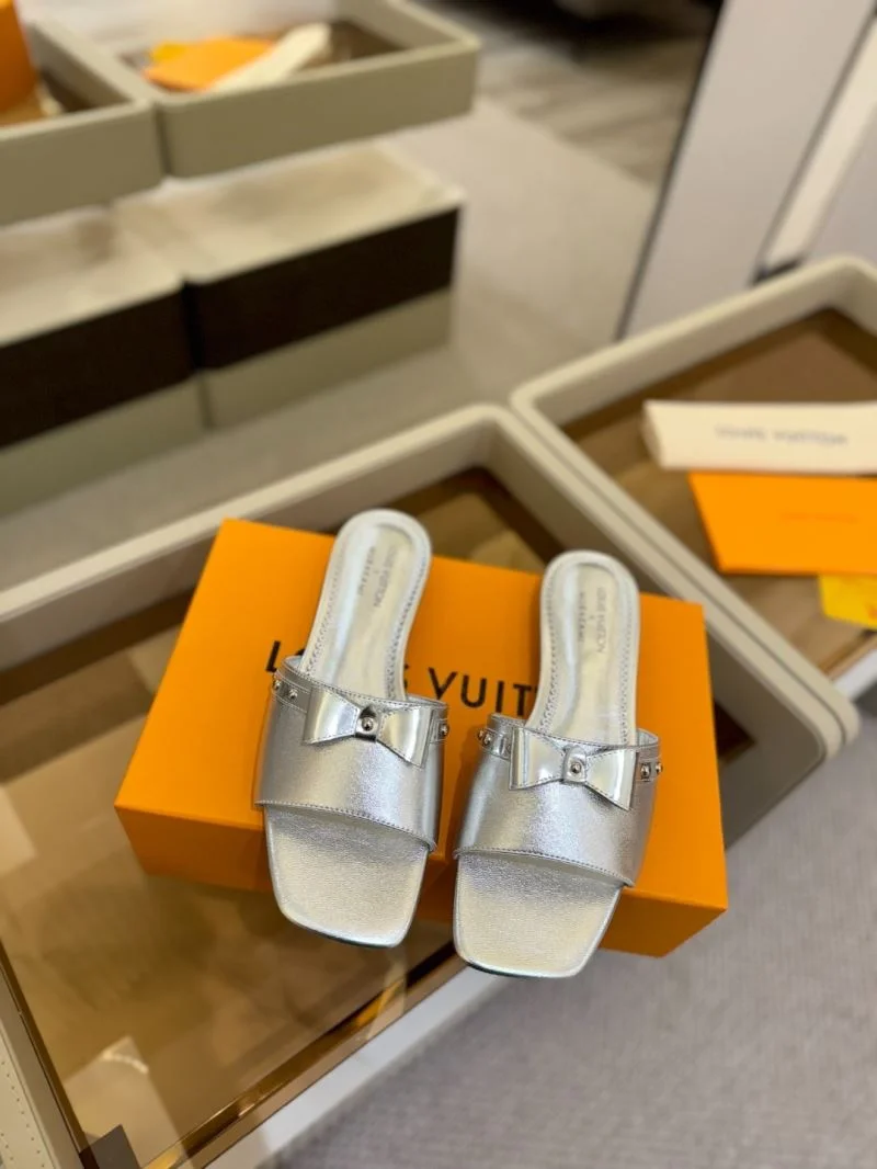 Top match Louis Vuitton Slippers