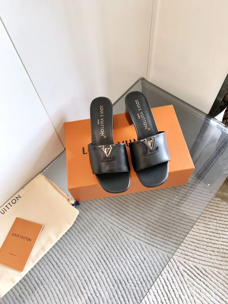 Louis Vuitton Slippers