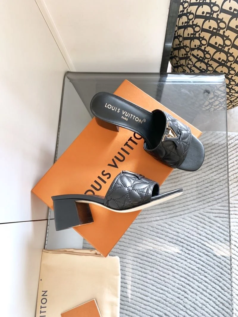 Accurate model Louis Vuitton Slippers