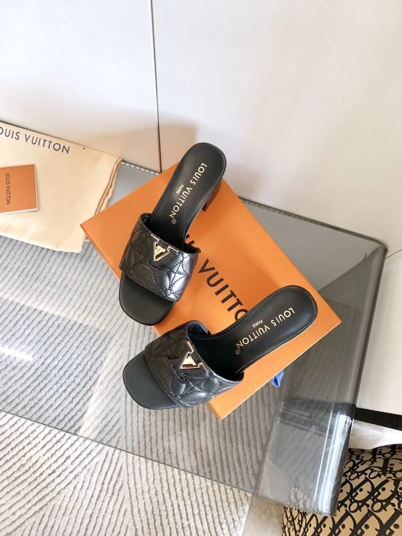 Accurate model Louis Vuitton Slippers