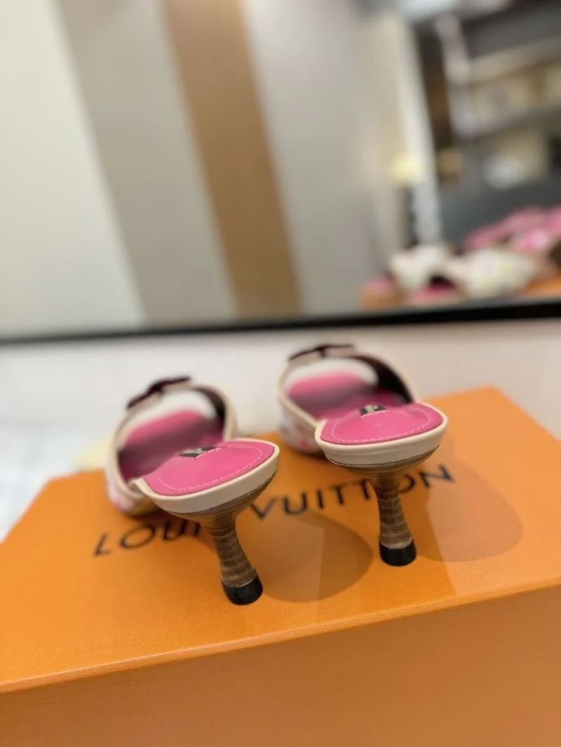 Official Louis Vuitton Slippers