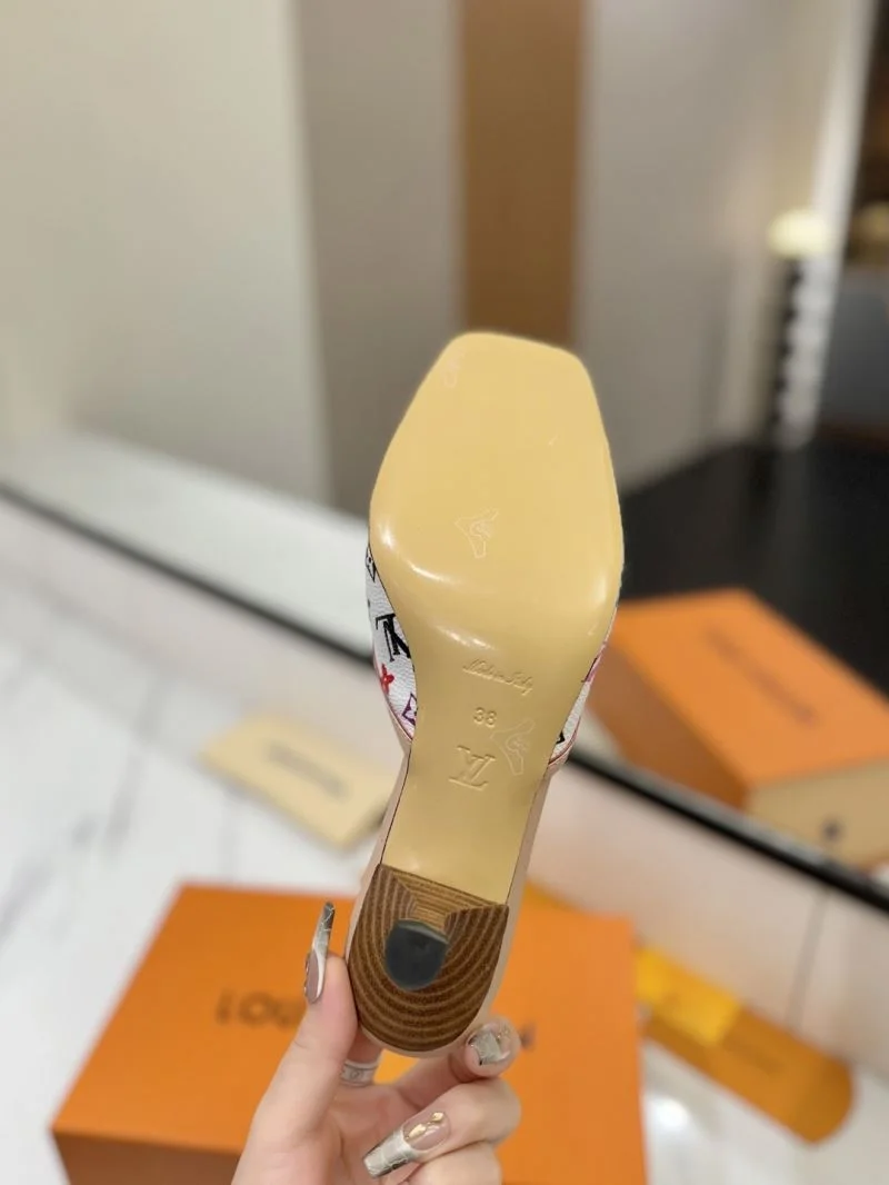 Official Louis Vuitton Slippers