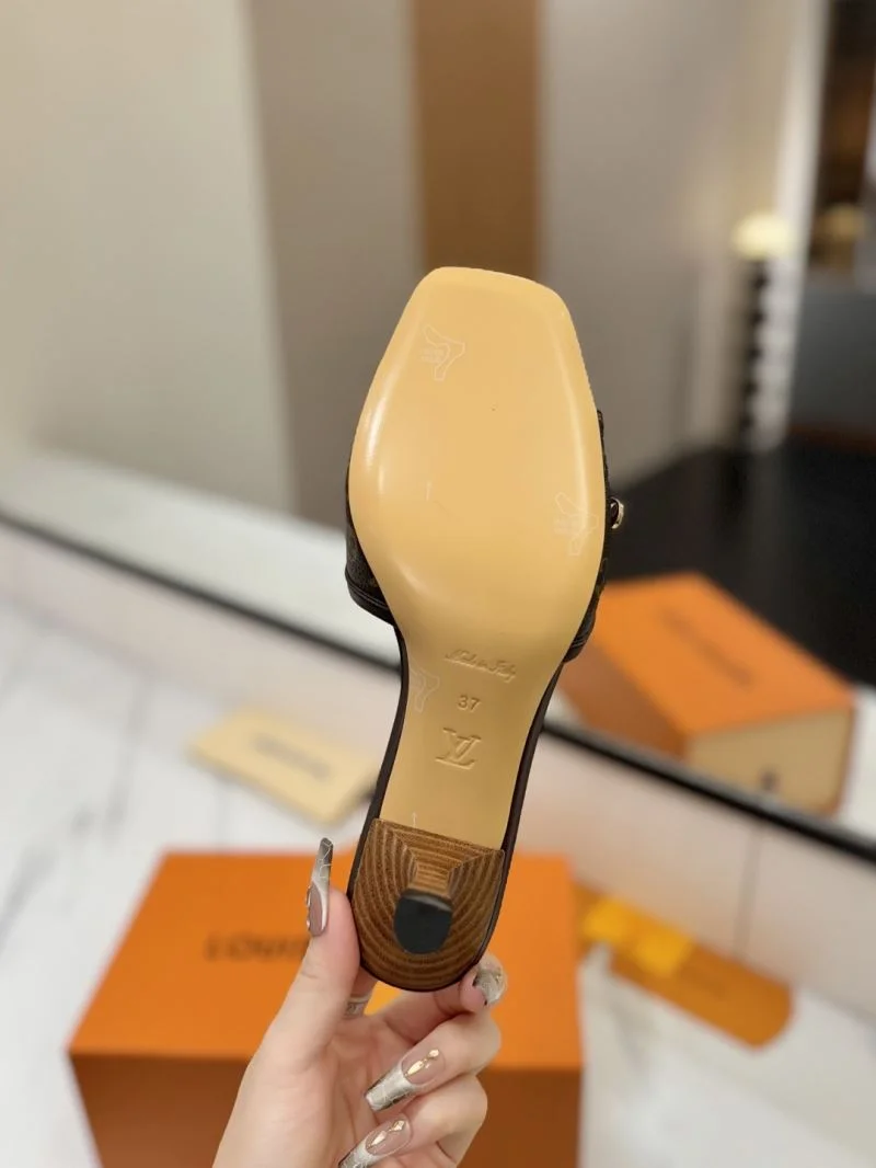 Factory-made Louis Vuitton Slippers
