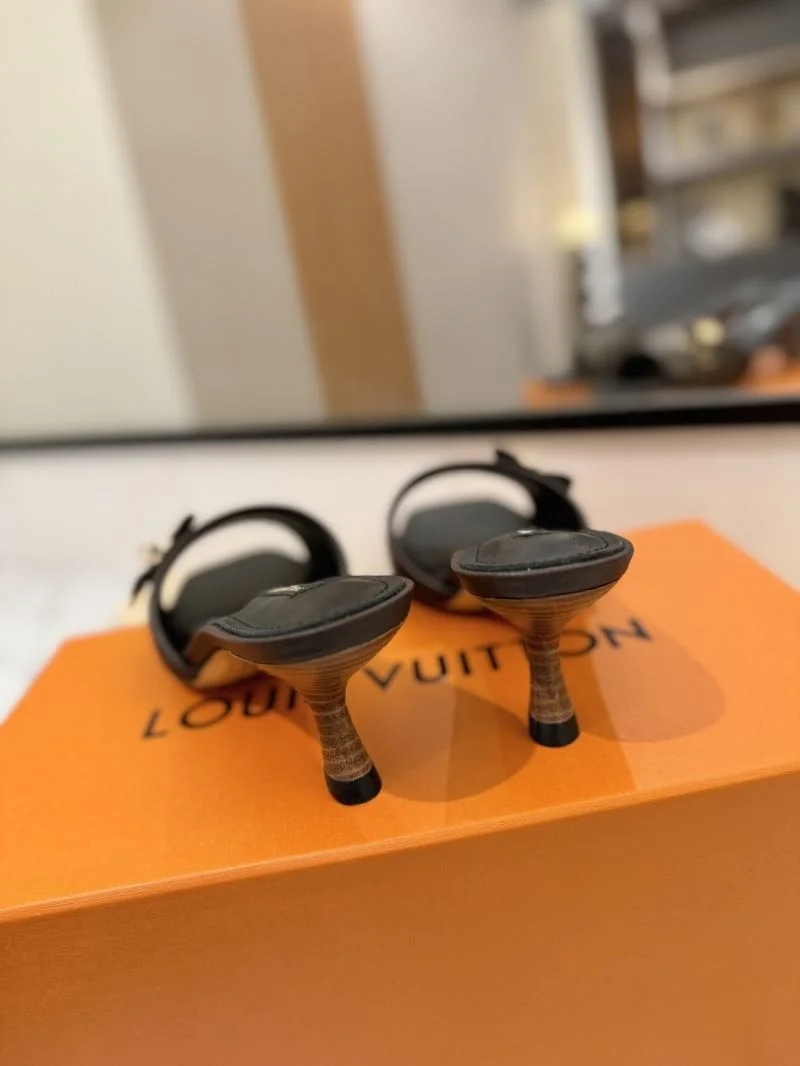 Factory-made Louis Vuitton Slippers