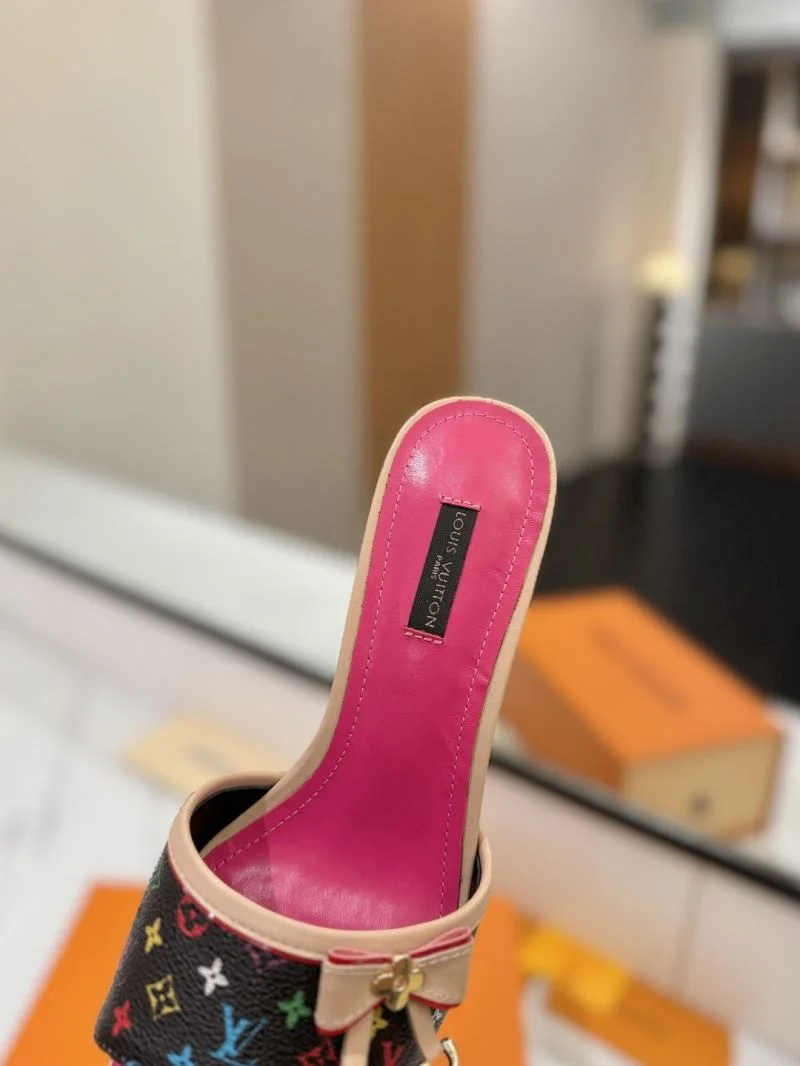 Brand-authenticated Louis Vuitton Slippers