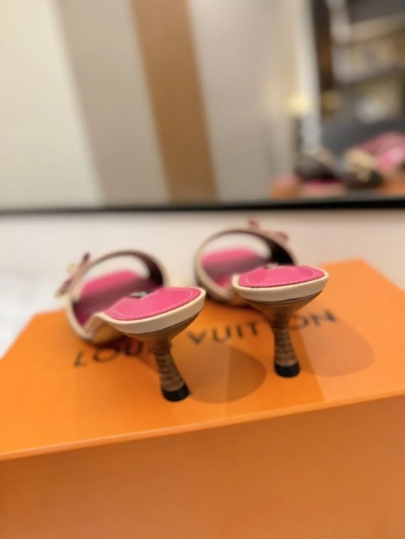 Brand-authenticated Louis Vuitton Slippers