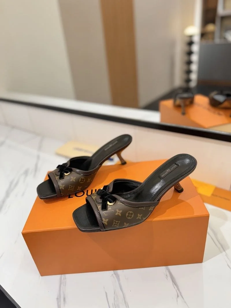 Inexpensive Louis Vuitton Slippers