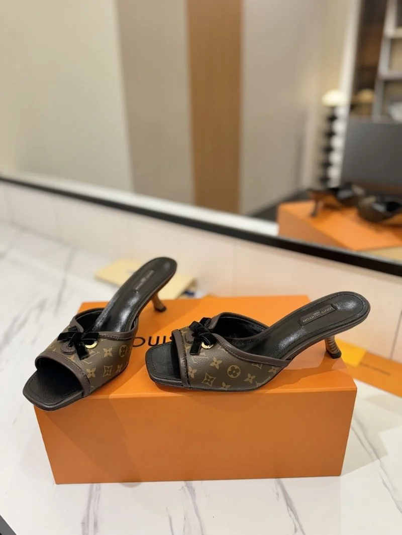 Inexpensive Louis Vuitton Slippers