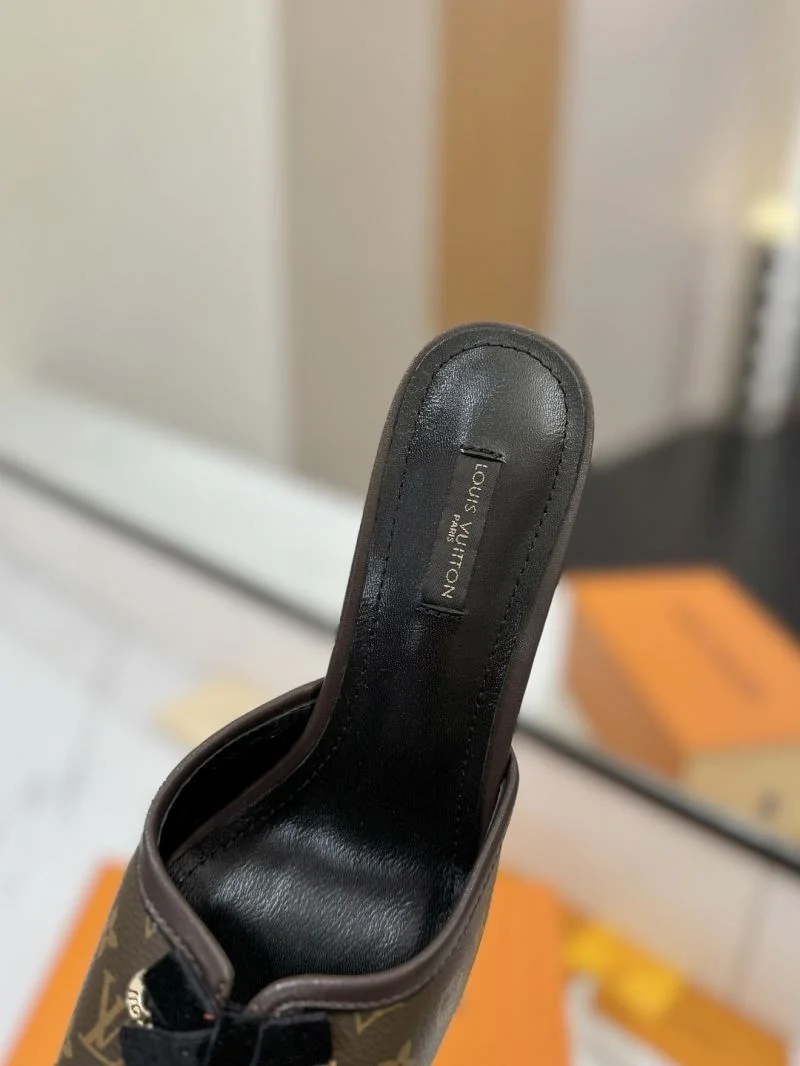 Inexpensive Louis Vuitton Slippers