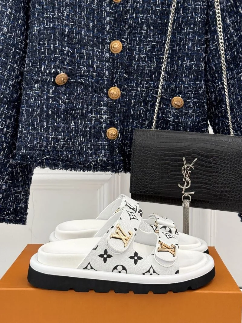 Louis Vuitton Slippers