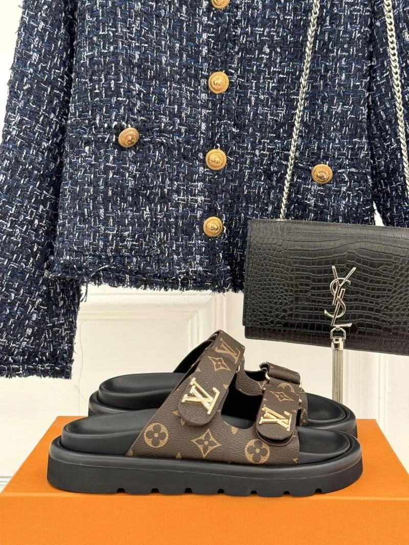 Louis Vuitton Slippers