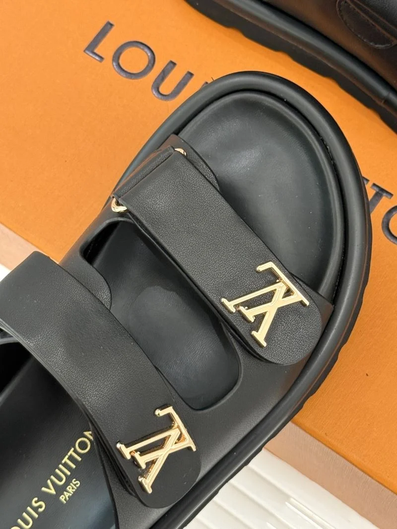 Low-cost Louis Vuitton Slippers