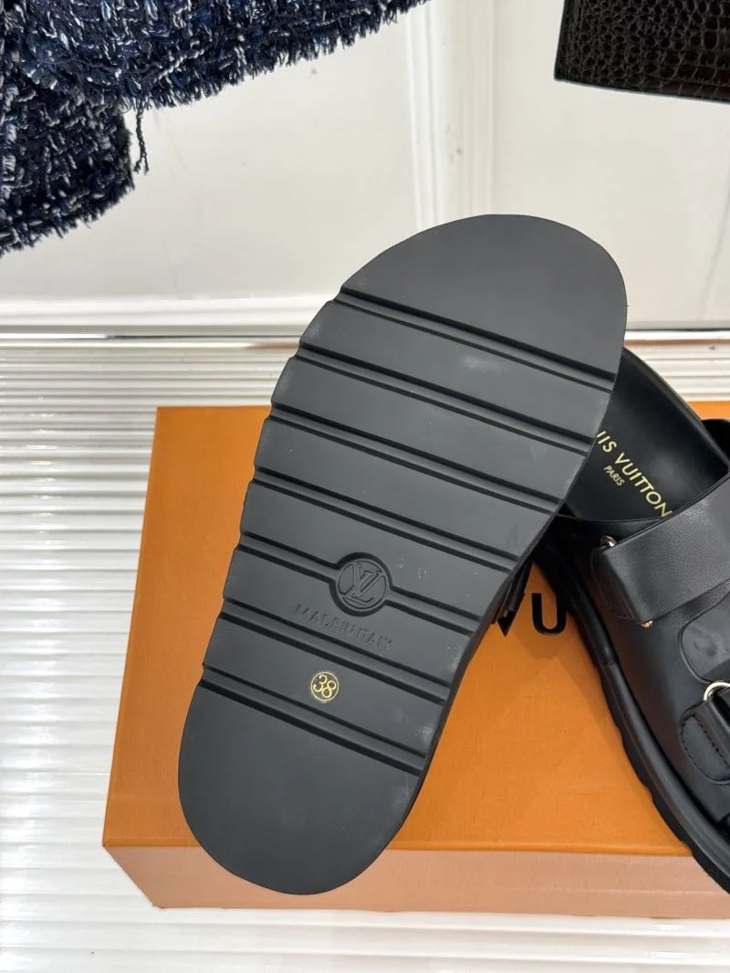 Low-cost Louis Vuitton Slippers