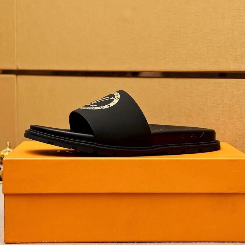 Brand-authenticated Louis Vuitton Slippers