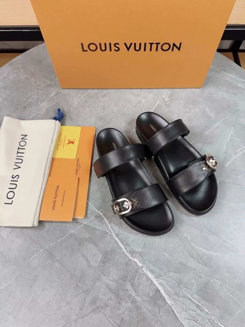 Low-cost Louis Vuitton Slippers