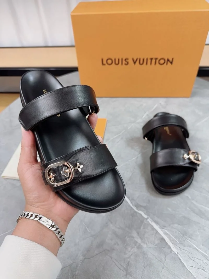 Low-cost Louis Vuitton Slippers