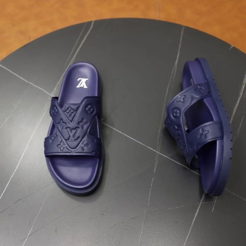 Discounted Louis Vuitton Slippers