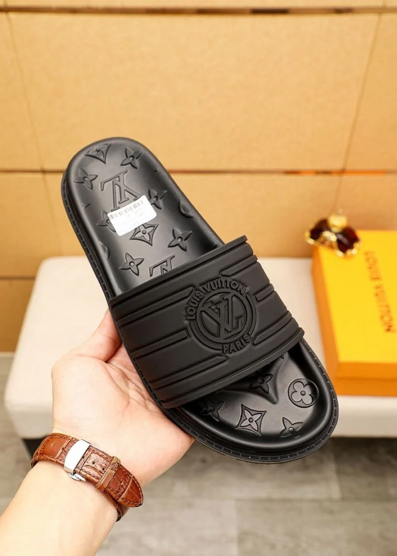 Bargain Louis Vuitton Slippers