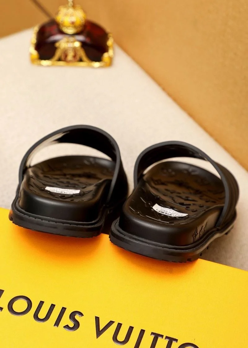 Bargain Louis Vuitton Slippers