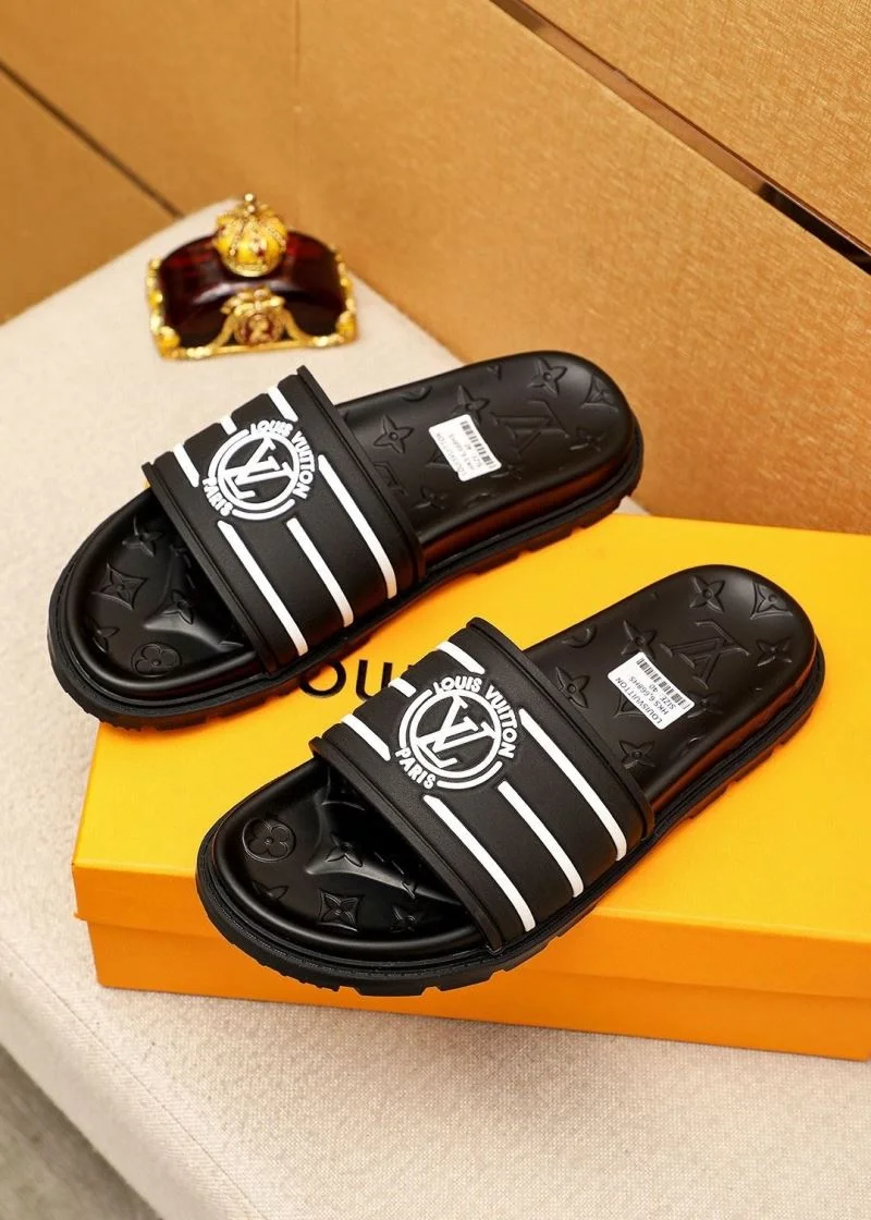Accurate model Louis Vuitton Slippers