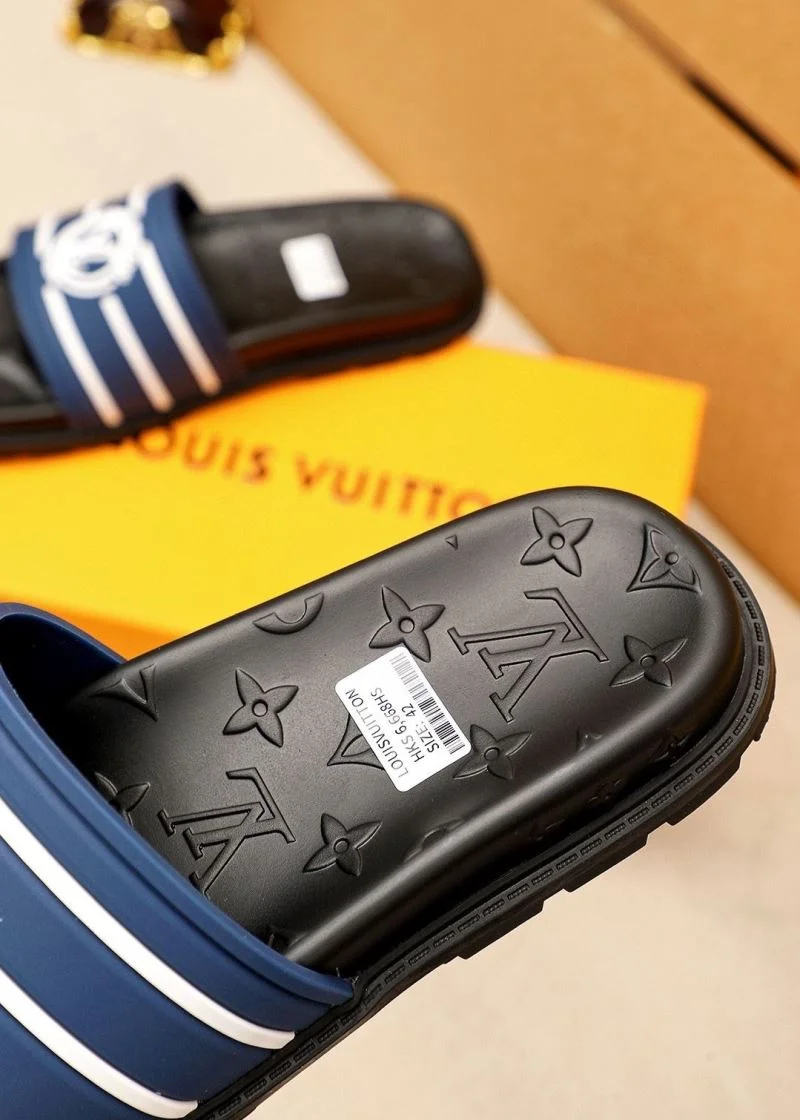 Accurate model Louis Vuitton Slippers