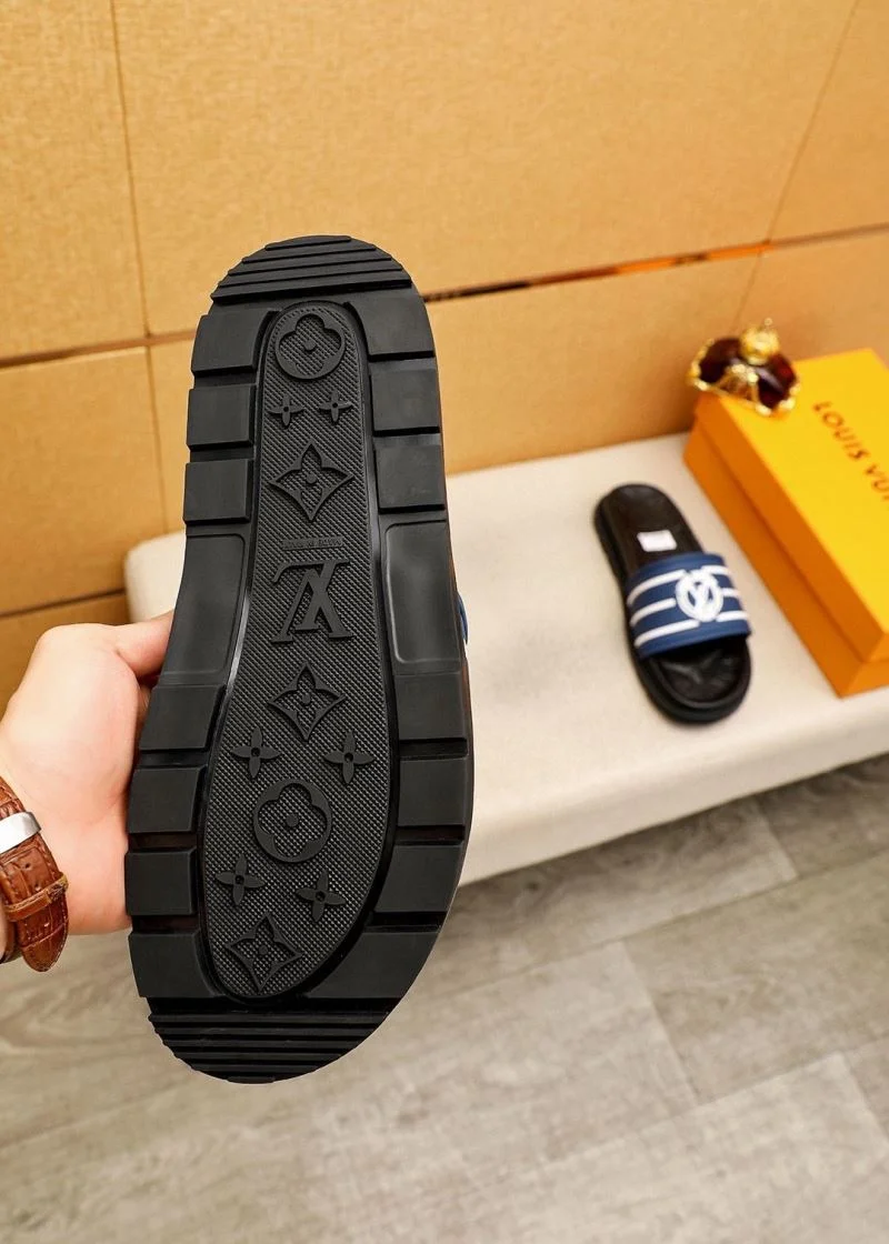 Accurate model Louis Vuitton Slippers