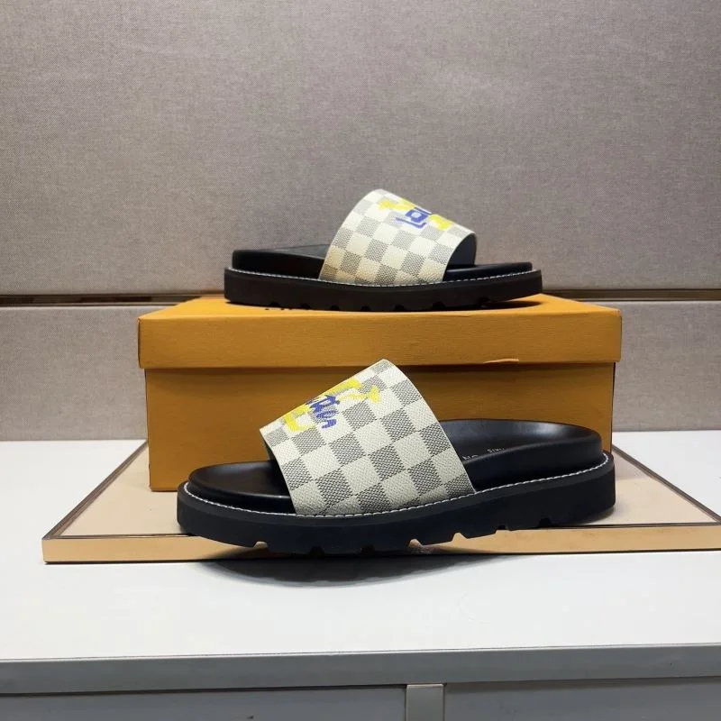 Brand-authenticated Louis Vuitton Slippers