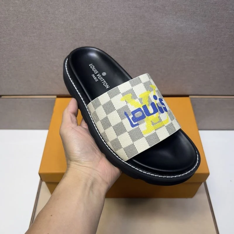 Brand-authenticated Louis Vuitton Slippers