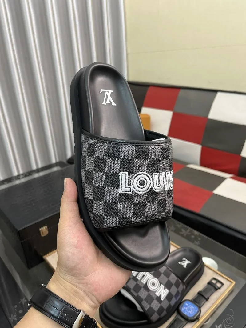 Top mirror Louis Vuitton Slippers