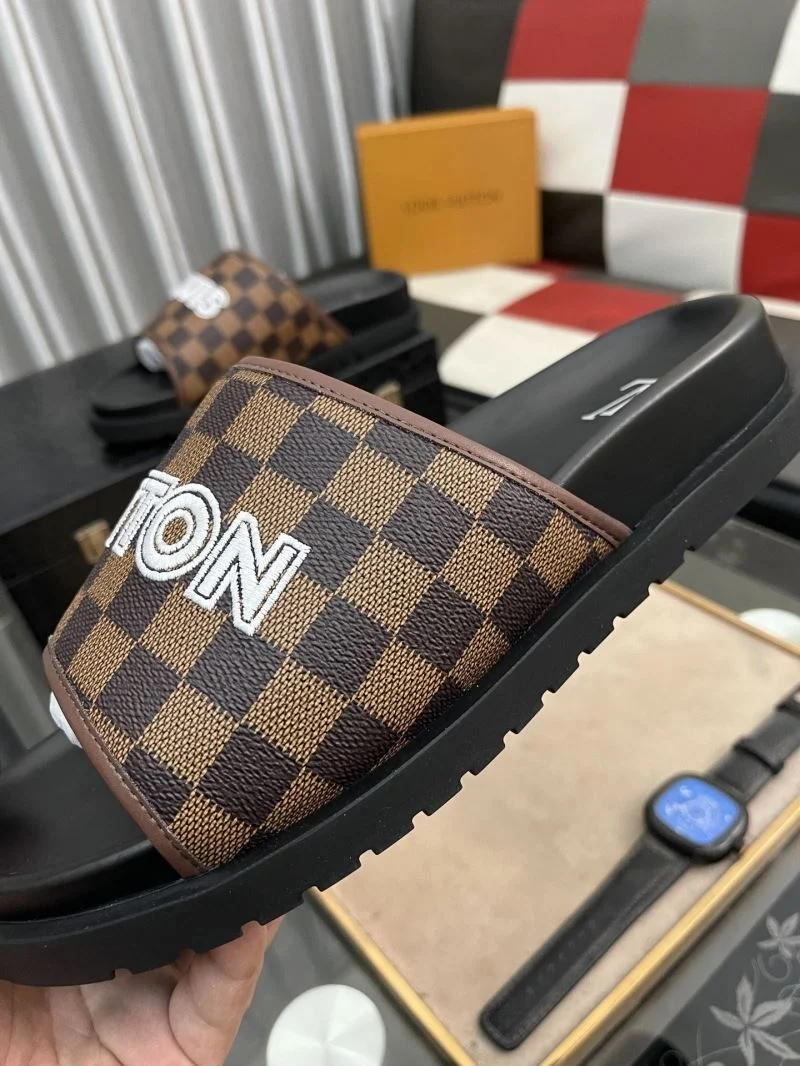 Inexpensive Louis Vuitton Slippers