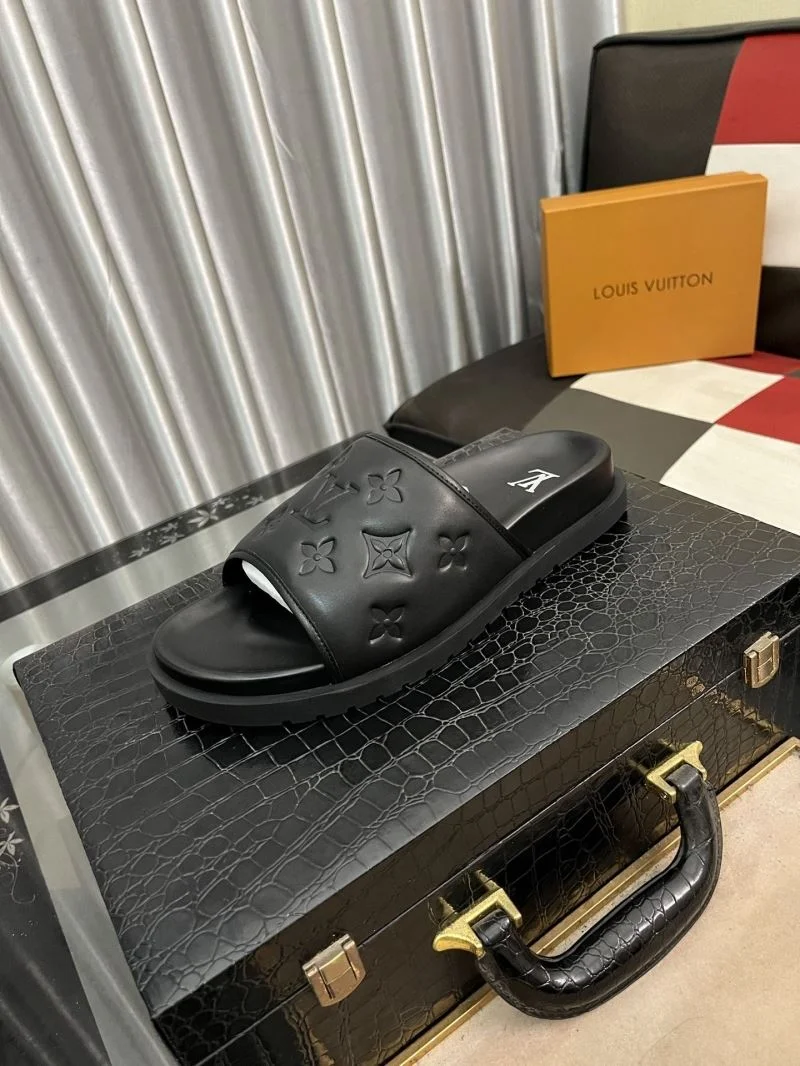 Louis Vuitton Slippers