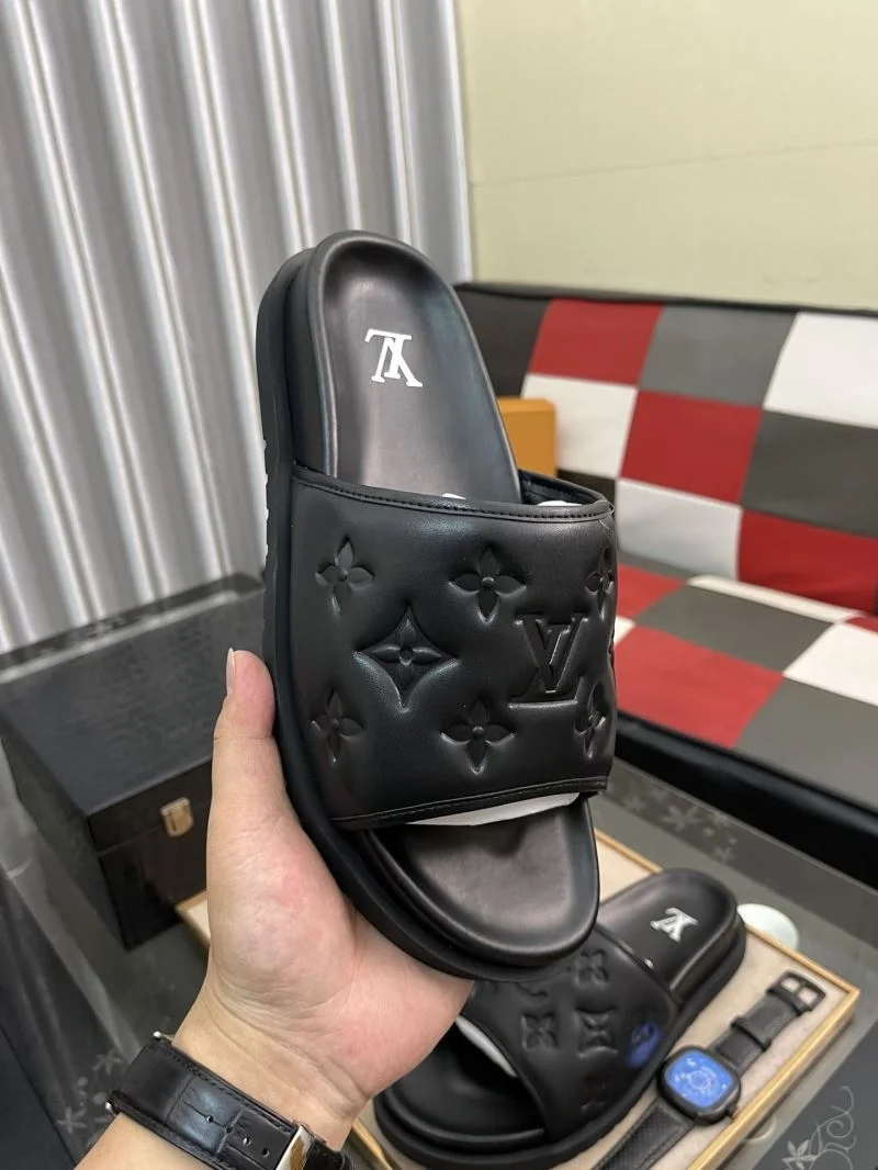 Exact replica Louis Vuitton Slippers