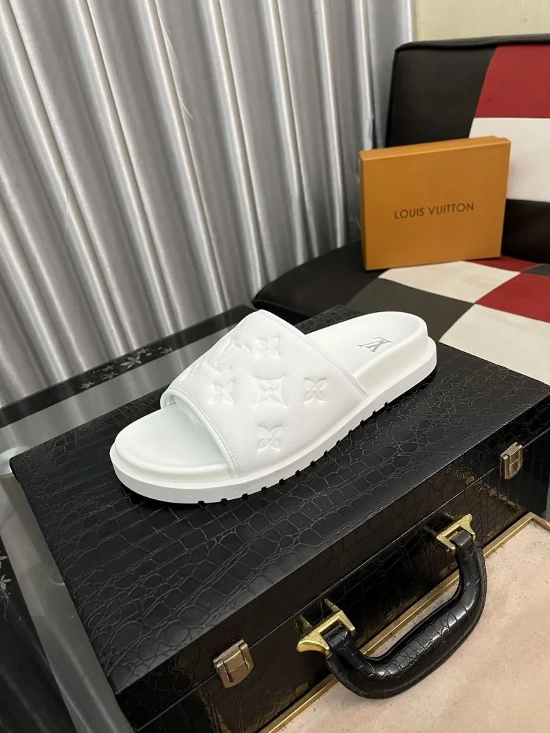 Louis Vuitton Slippers