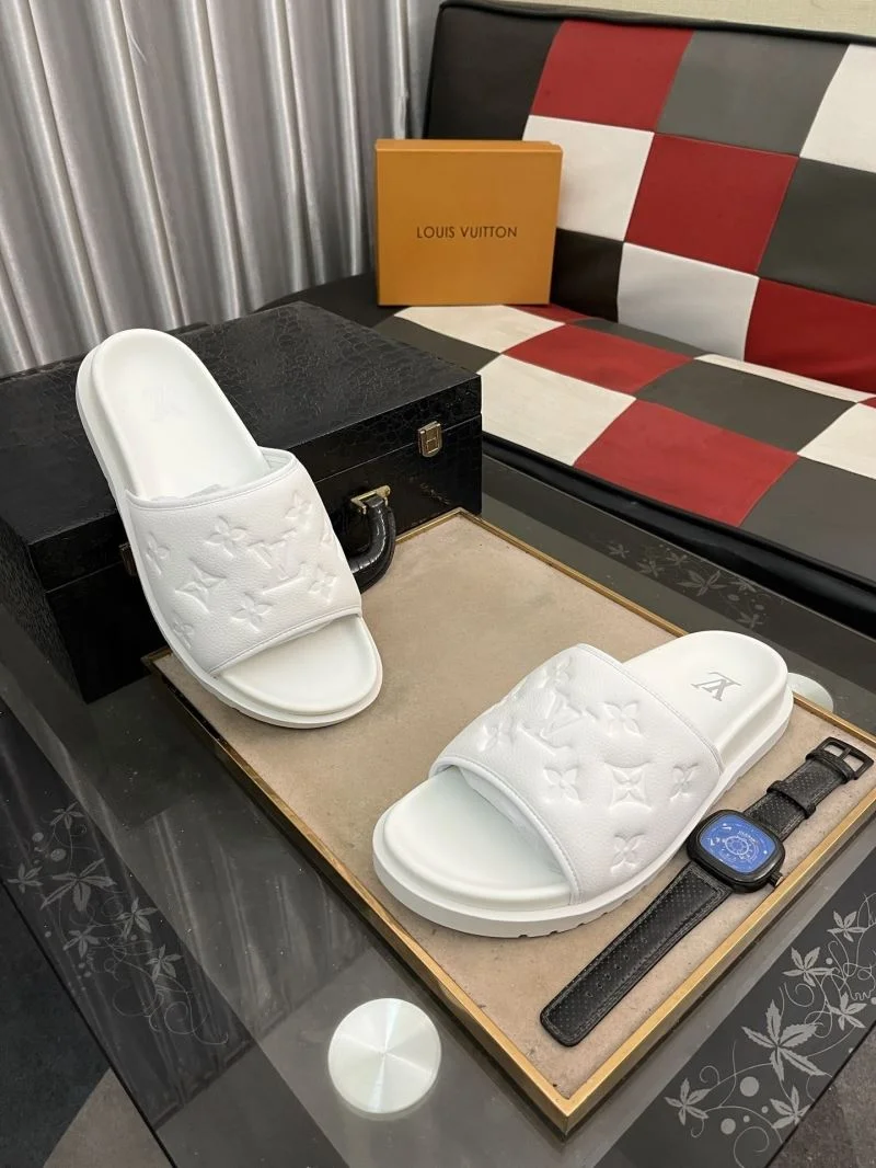 Bargain Louis Vuitton Slippers