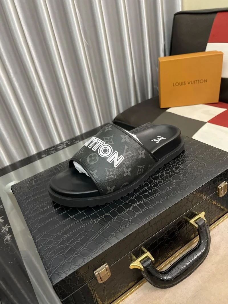 Louis Vuitton Slippers