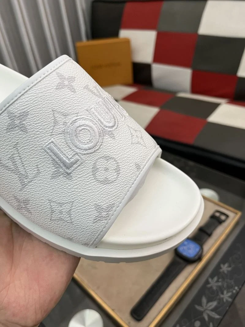 Discounted Louis Vuitton Slippers
