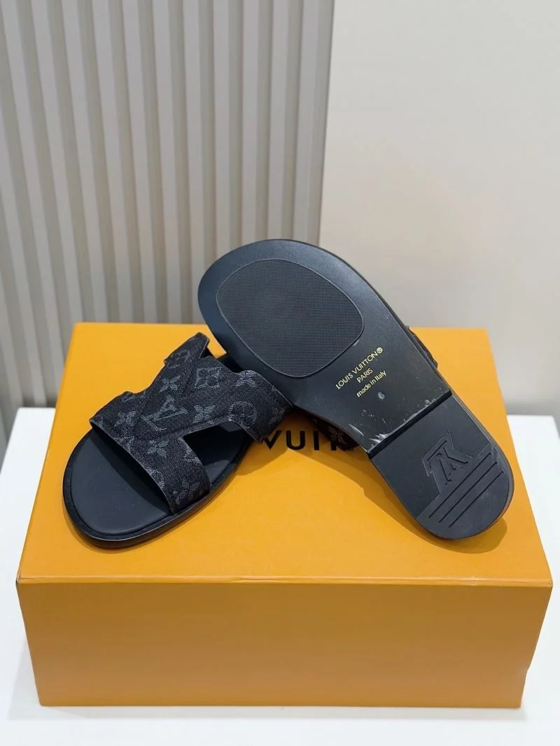Top match Louis Vuitton Slippers