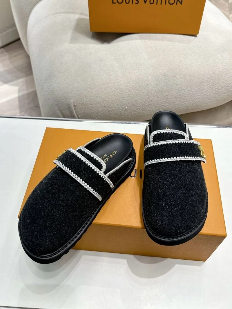 Louis Vuitton Slippers