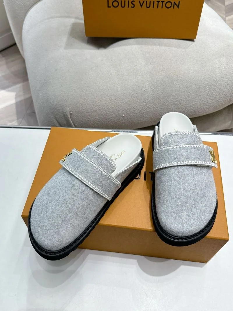 Brand-authenticated Louis Vuitton Slippers