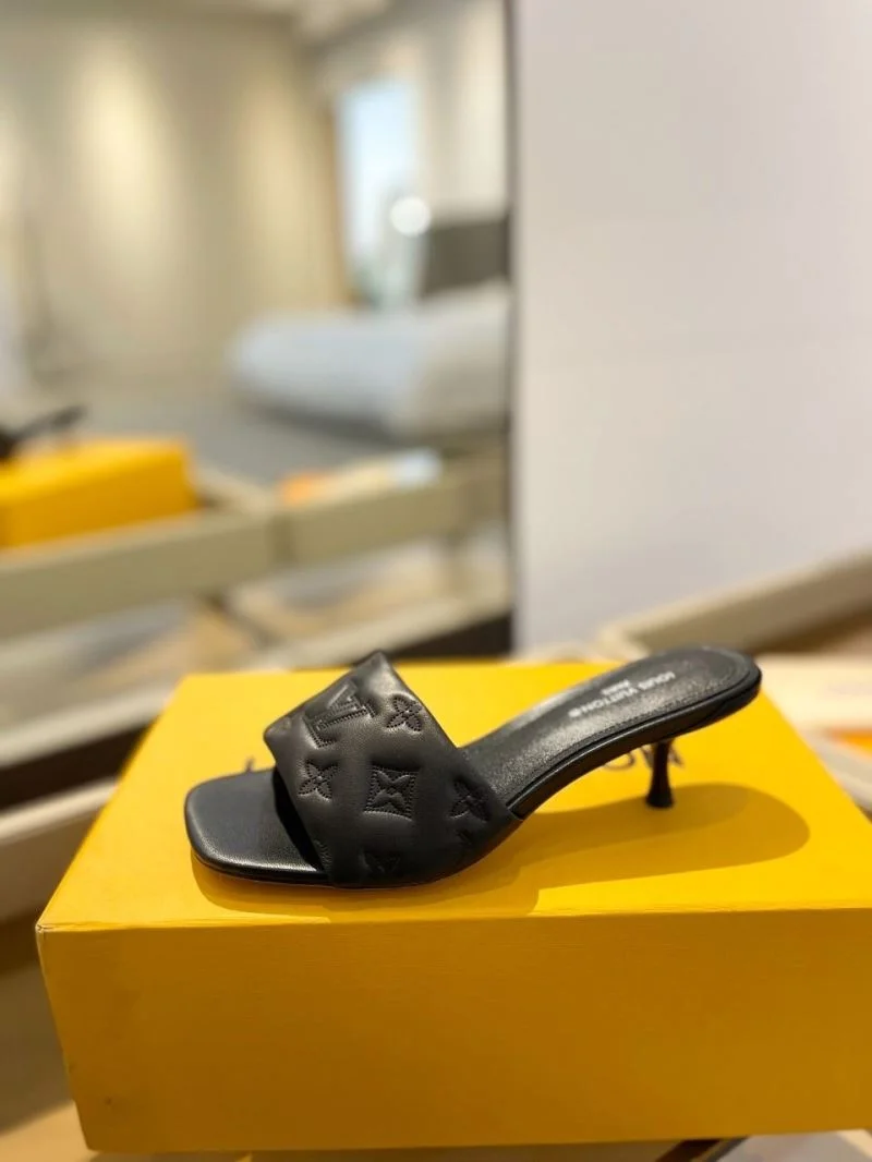 Louis Vuitton Slippers