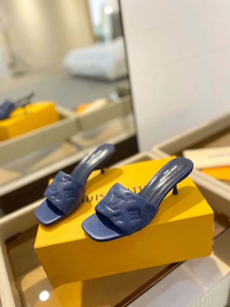 Accurate model Louis Vuitton Slippers