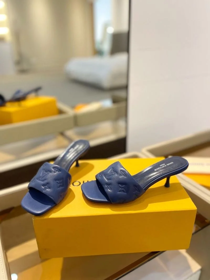 Accurate model Louis Vuitton Slippers