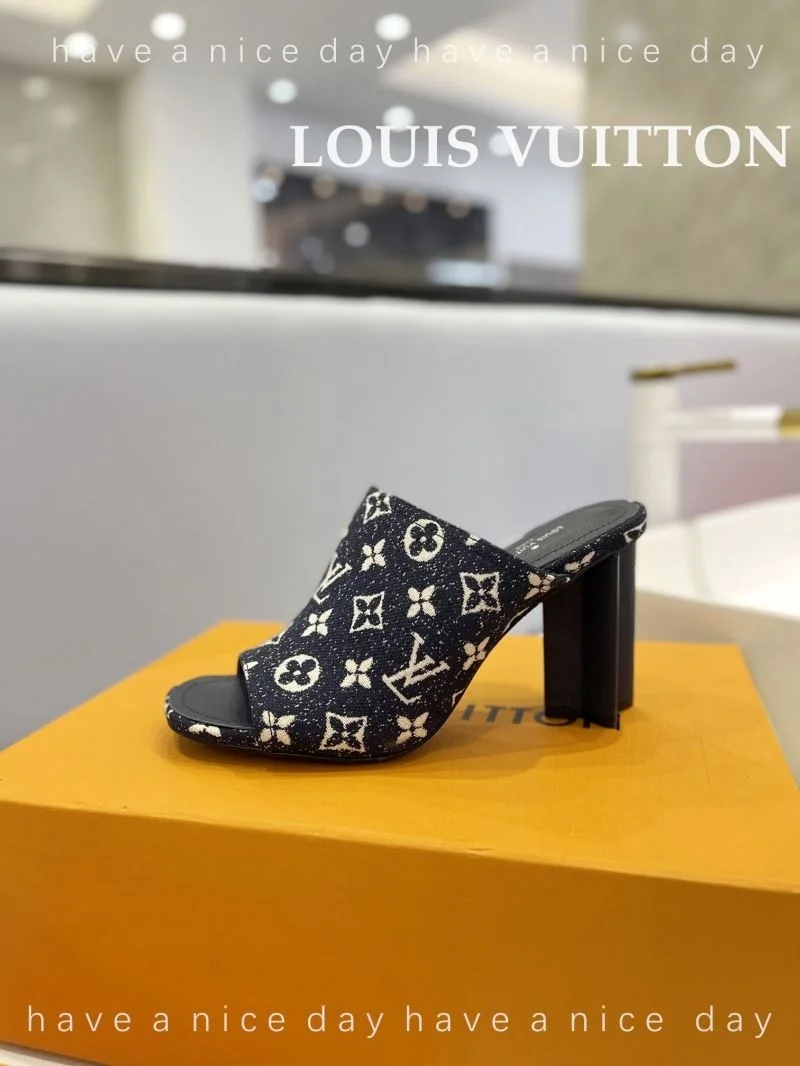 Louis Vuitton Slippers