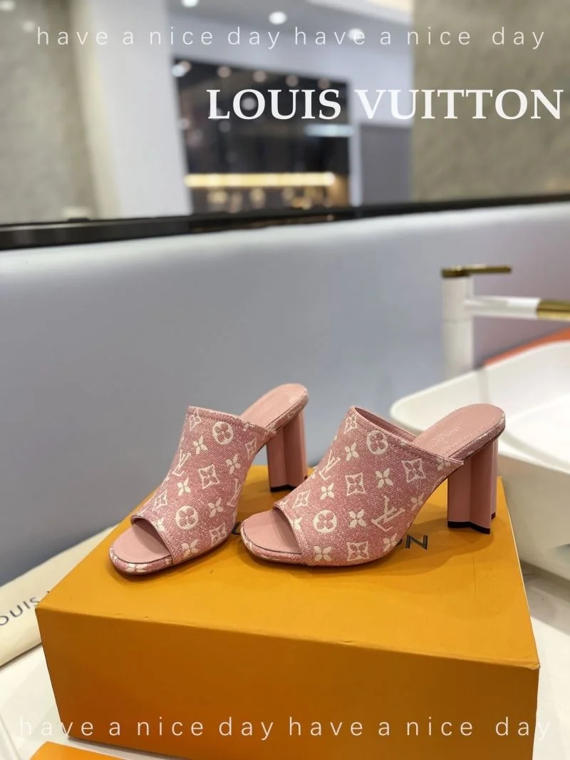 Low-cost Louis Vuitton Slippers