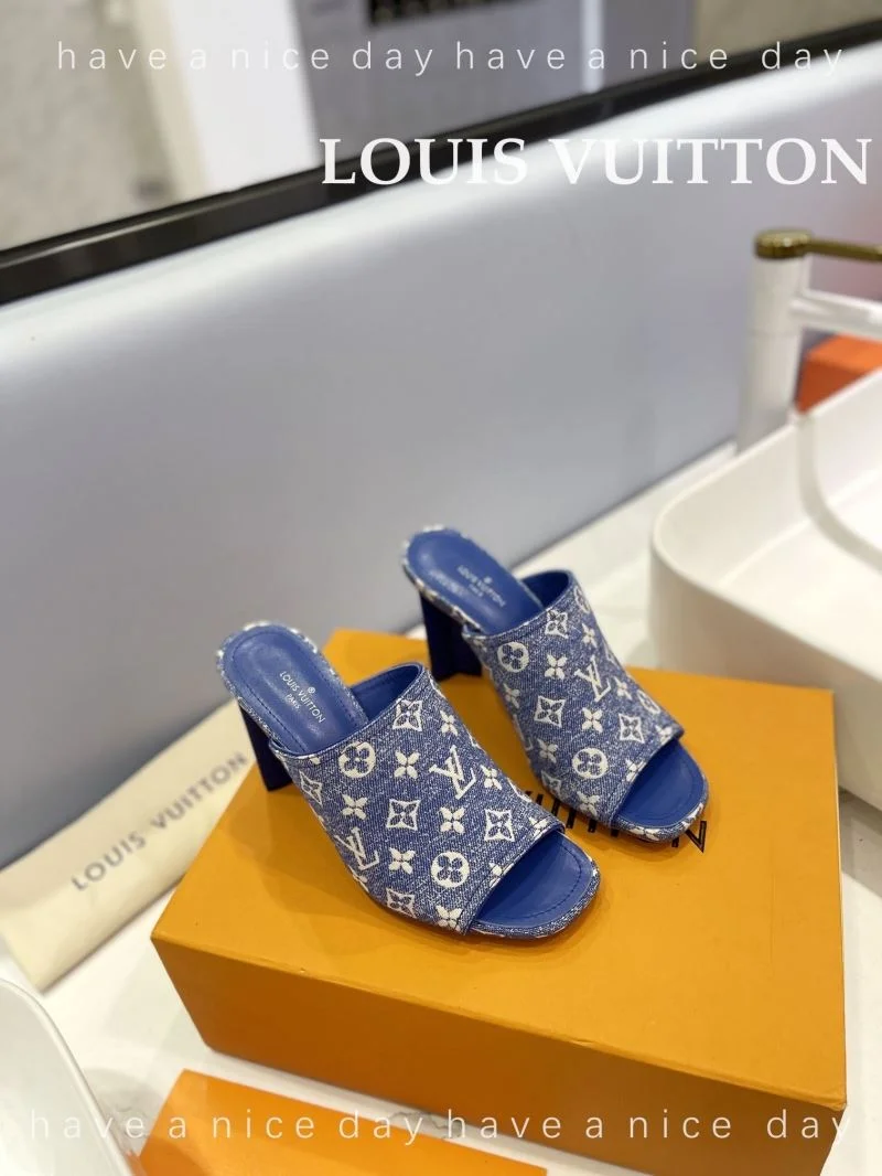 Louis Vuitton Slippers